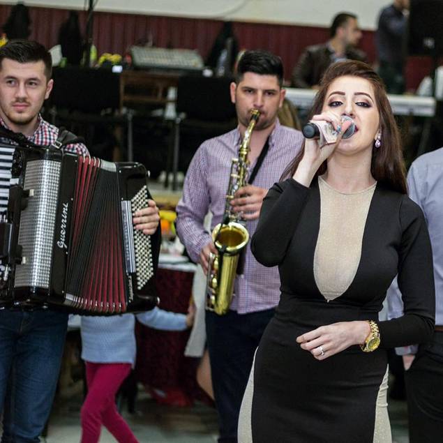 MARIA PAŞCALĂU: Viitoare stea a Banatului | LOGO paper