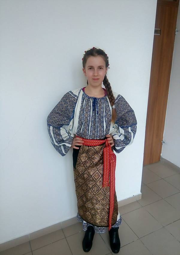 ANDREEA FILIMON & TEODORA NICORICI: A întruchipat-o pe Regina Maria ...