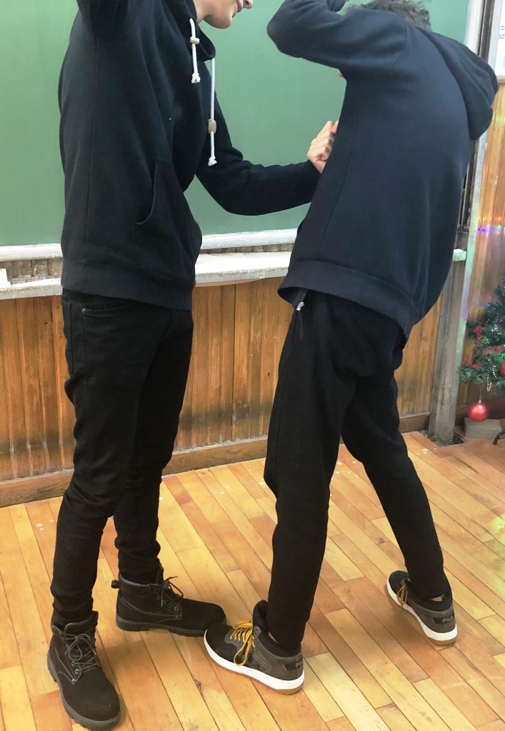 ALEX & DARIUS: Lege anti-bullying | LOGO paper