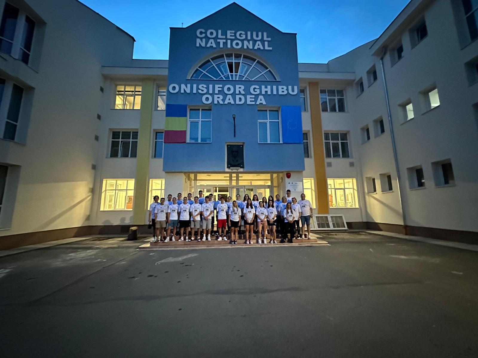 24 de elevi și patru profesori în Atena | LOGO paper