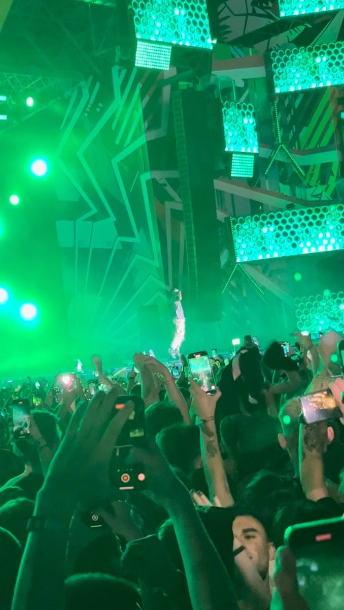 ANTONIO: Travis Scott la ediția a treia a „Beach, Please!” | LOGO paper